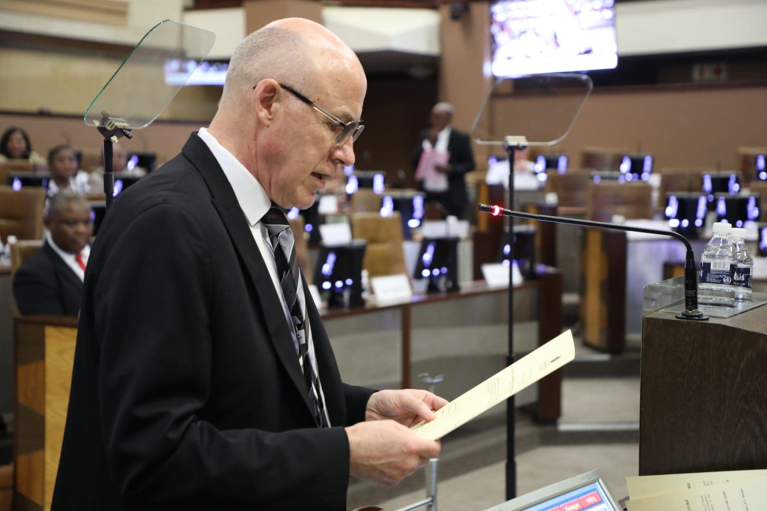 Swearing-in of two new Members, 28 November 2023 | Gauteng Provincial Legislature
